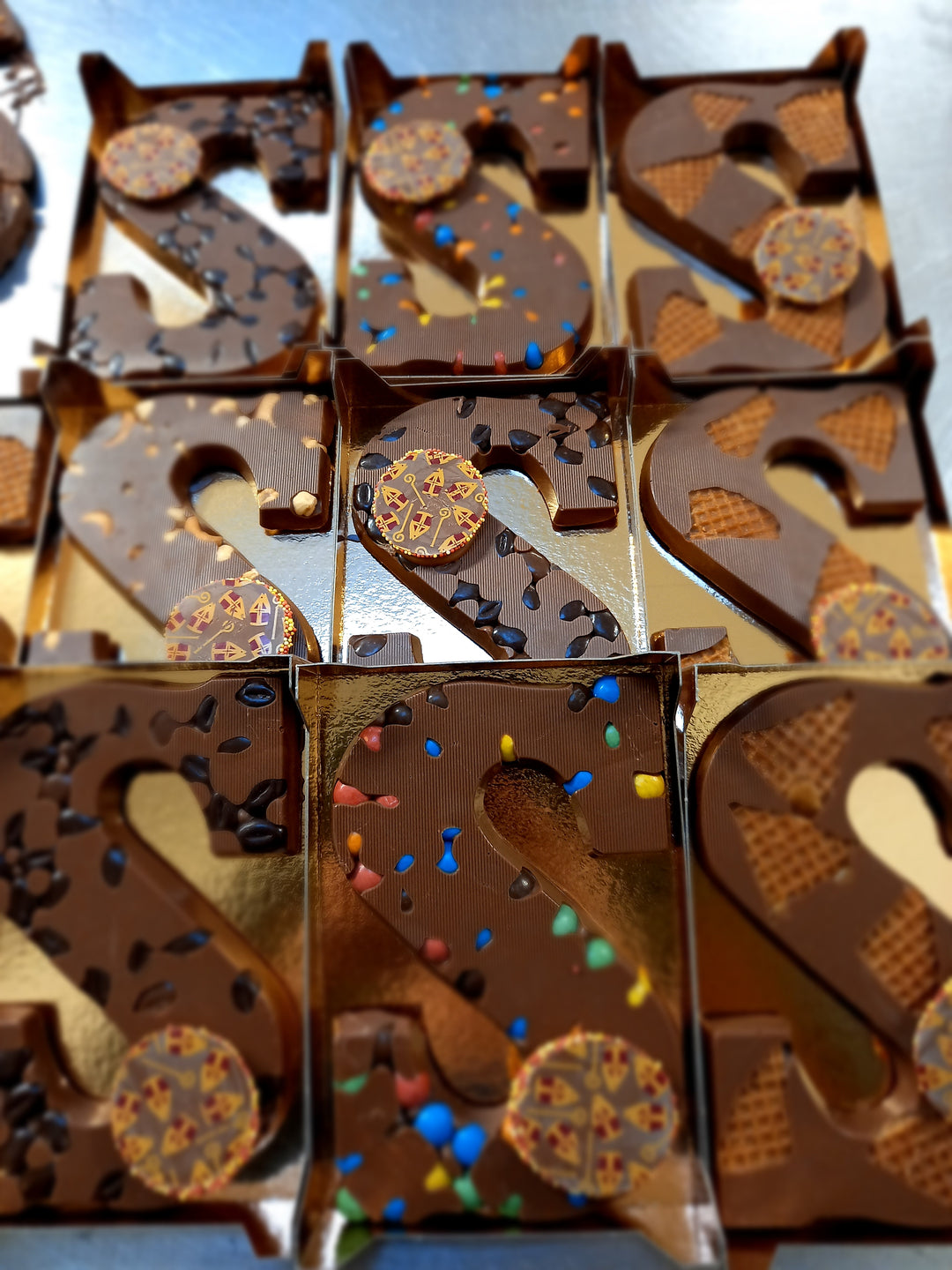 Chocolade letter luxe gevuld – Royaal Genieten